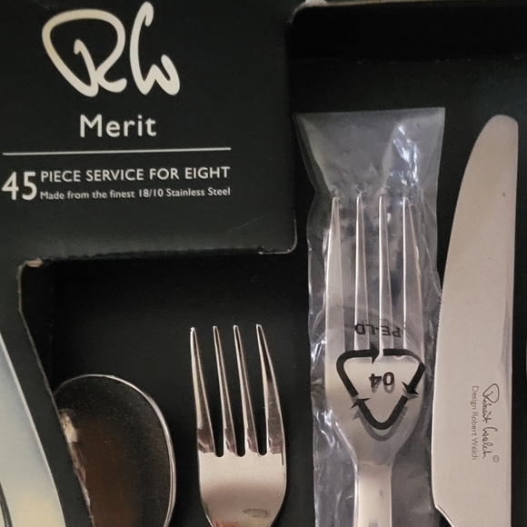 Robert Welch | Dining | Nib 5 Piece Dinnerware Sets 8 And 5 Matching ...